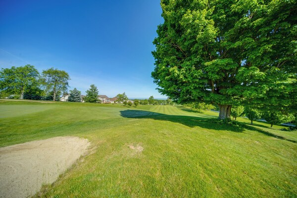 Golf Course View: Centrally Located Condo In Erie - North East, PA