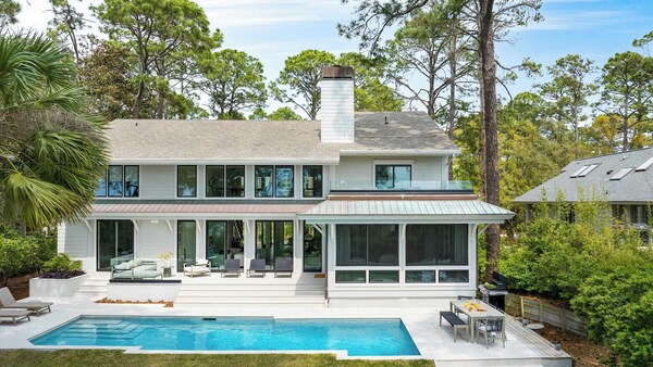 South Beach Serenity By Avantstay Private Pool + Beach Access - Daufuskie Island, SC