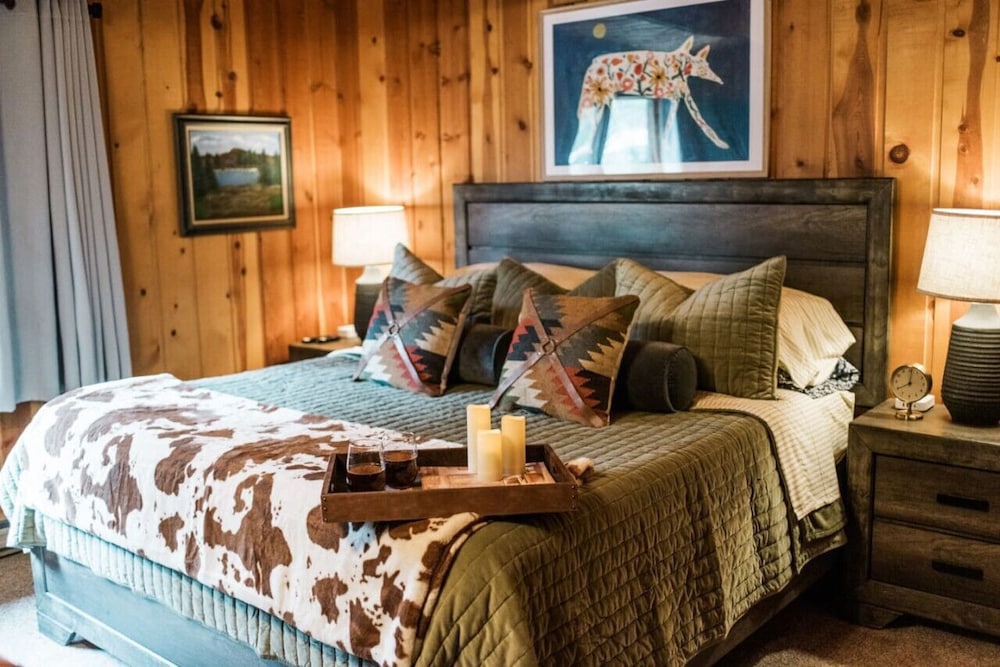 Waterfront Loon Cottage | Private Boat Dock | Hot Tub - Fremont County ...