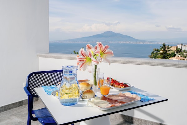 Villa Azzurra - Vico Equense