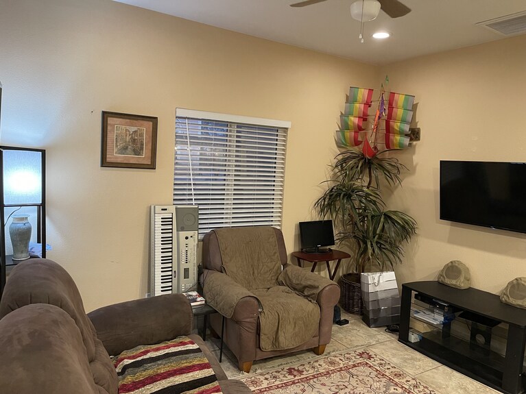Affordable Guest House - Perris, CA