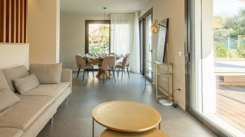 Onda 8, Emma Villas - Quatre Chambres Villa, Couchages 8 - Riccione