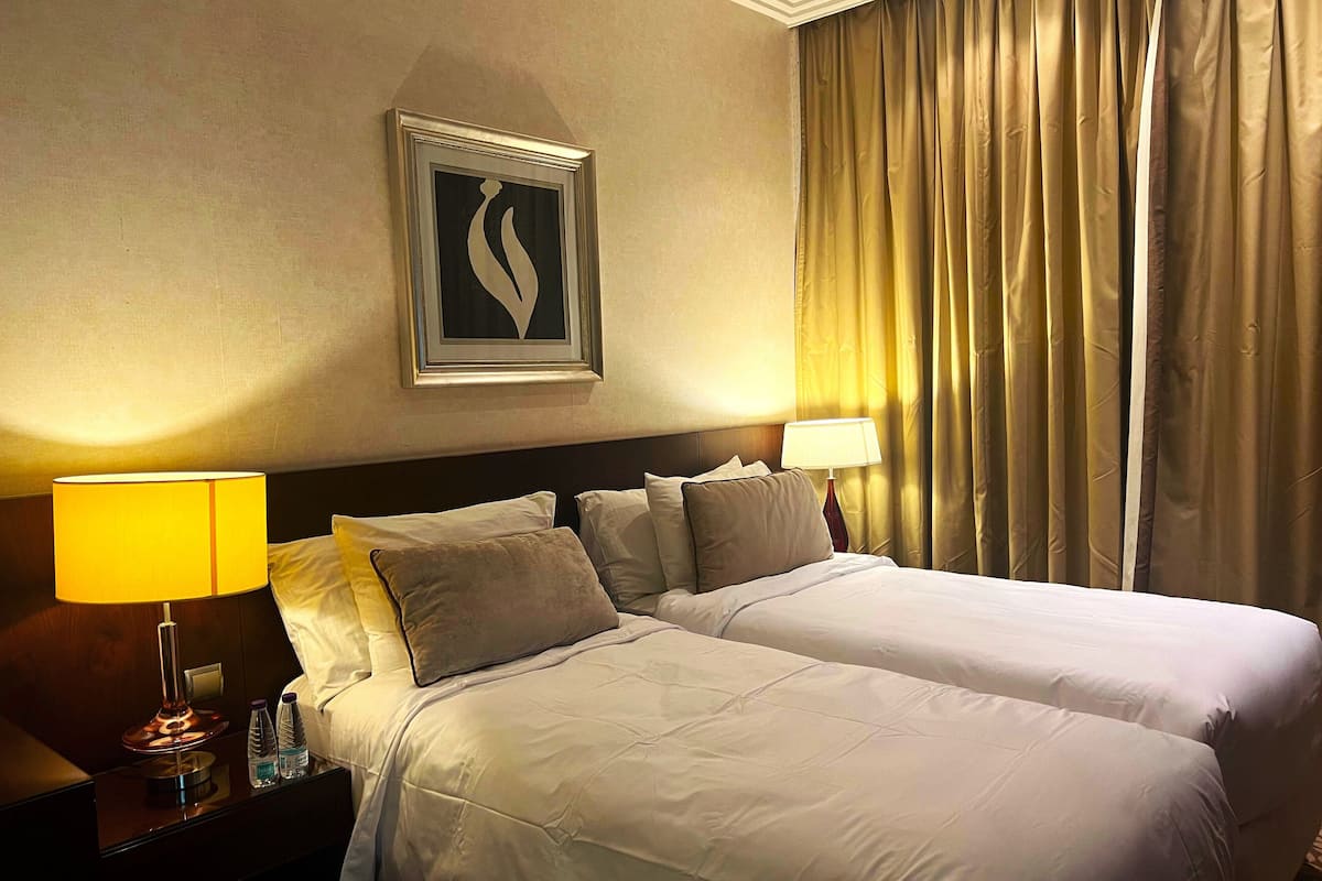 Suite Executiva | 1 quarto, cofre no quarto, Wi-fi grátis, roupa de cama fornecida
