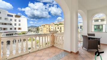 Quarto Triplo Comfort, varanda | Varanda