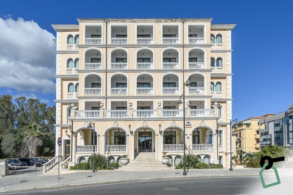 Hotiday Olbia Porto - Olbia