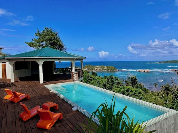 Sea Cliff Eco-cottages & Gin Distillery - Dominica