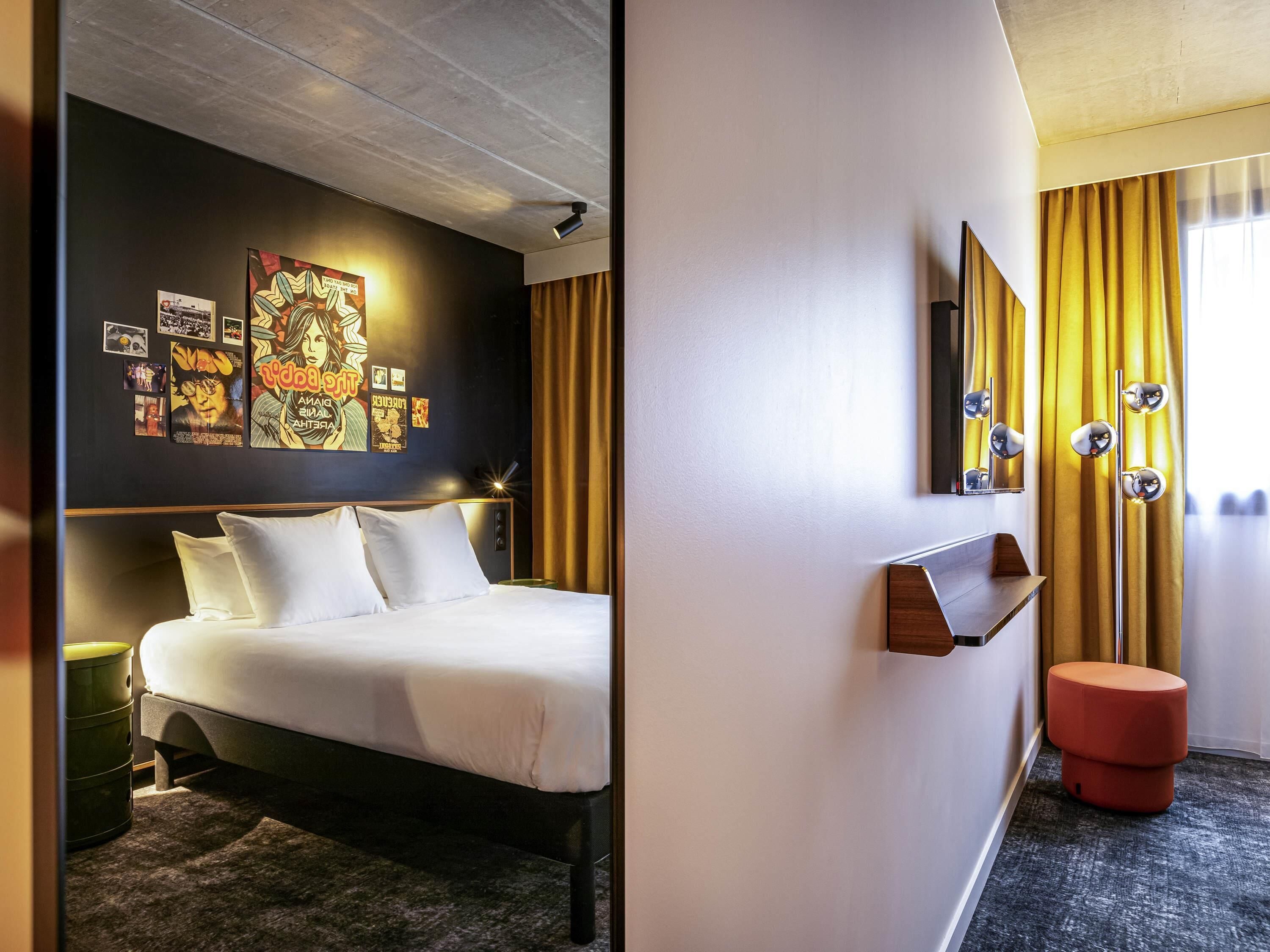 Roupas de cama premium, cofres nos quartos