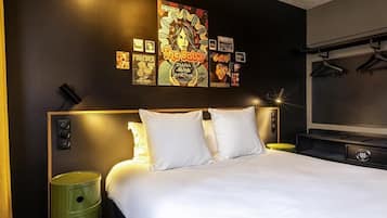 Quarto standard, 1 cama de casal | Roupas de cama premium, cofres nos quartos