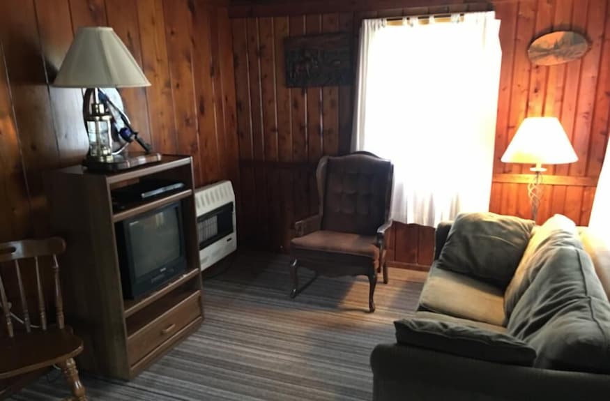 Papins Resort Cabin #6 - Michigan