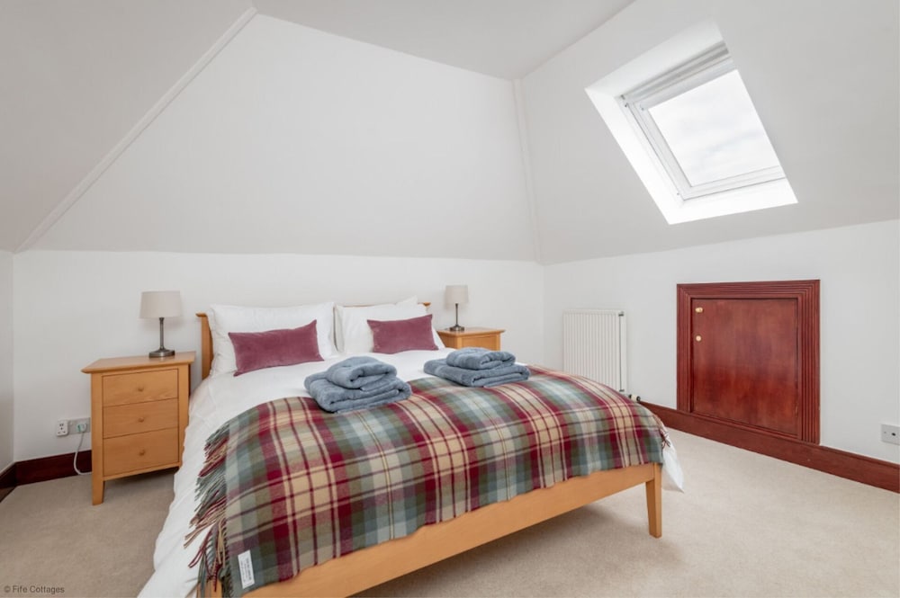 Beautiful Apartment That Sleeps 8 Guests  In 4 Bedrooms - St Andrews
