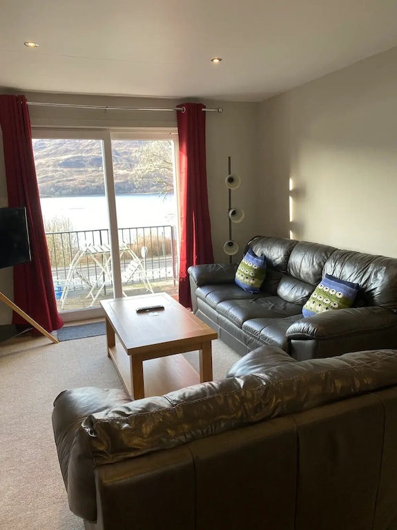 1st Floor Flat With Loch View\n\n - Fort William
