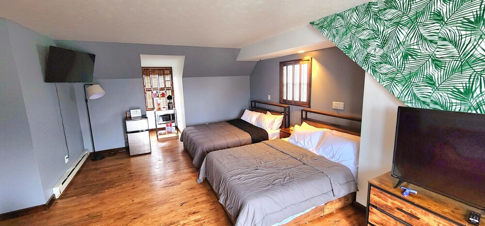 10 minutes from WEC 10 minutes from Roberts Centre - Wilmington | Vrbo