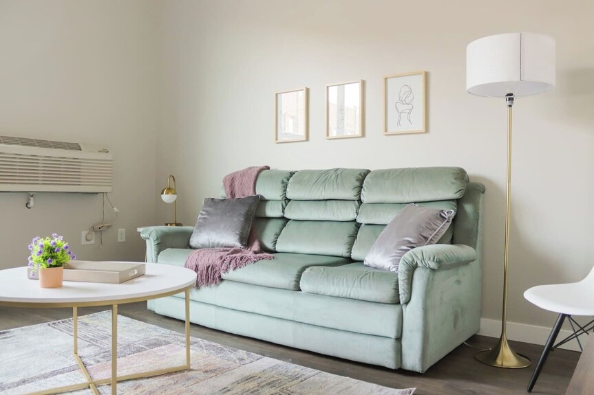 Sleepover | Chic 1bd/1ba - Downtown Des Moines - Iowa