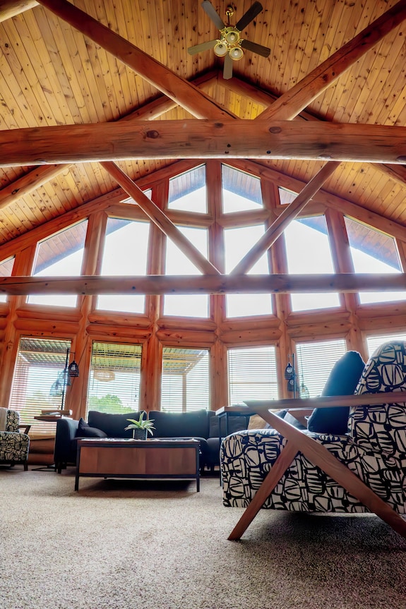 Modern Cabin With Pool And Hot Tub And Outdoor Sauna! Wanderlust Cabin! - Wisconsin