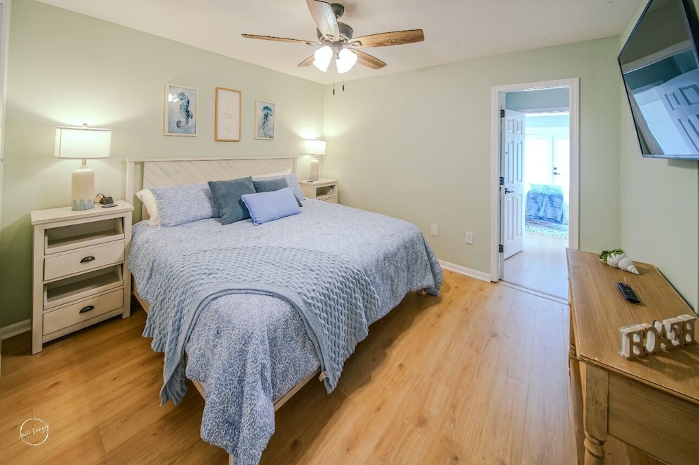 Walk To Beach & Casino - Family & Pet Friendly - 3 Kings - All One Level - Gulfport, MS