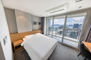 Standard Double Ocean | Quartos insonorizados, Wi-fi grátis, roupa de cama fornecida 