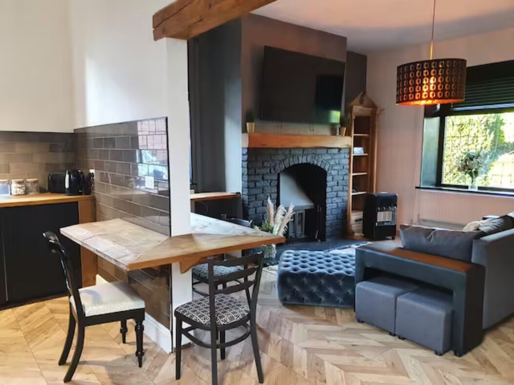 3 Bedroom House - Ideal For Contractors - Sleeps 6 - Northwich