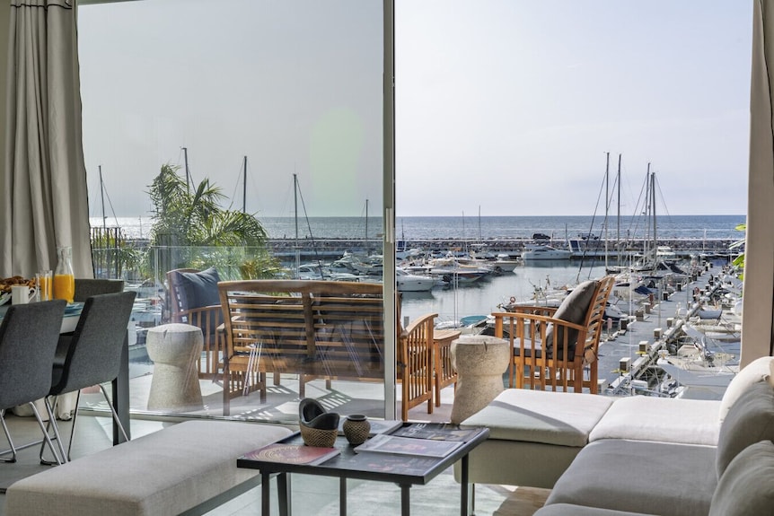 243-fully Renovated-puerto Banus Marbella Front Line Penthouse - Marbella