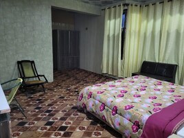 Quarto Duplo Deluxe | Quartos insonorizados, ferro/tábua de engomar, Wi-fi grátis 