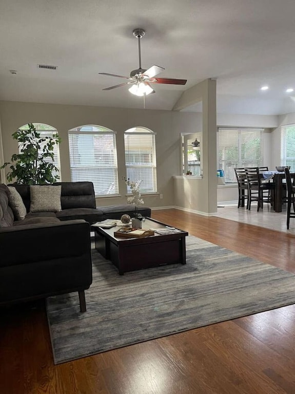 Lovely Woodlands Home W/heated Pool And Spa! - The Woodlands, TX