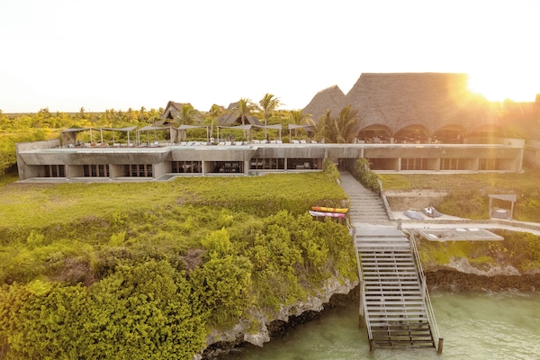 Praia particular, areia branca