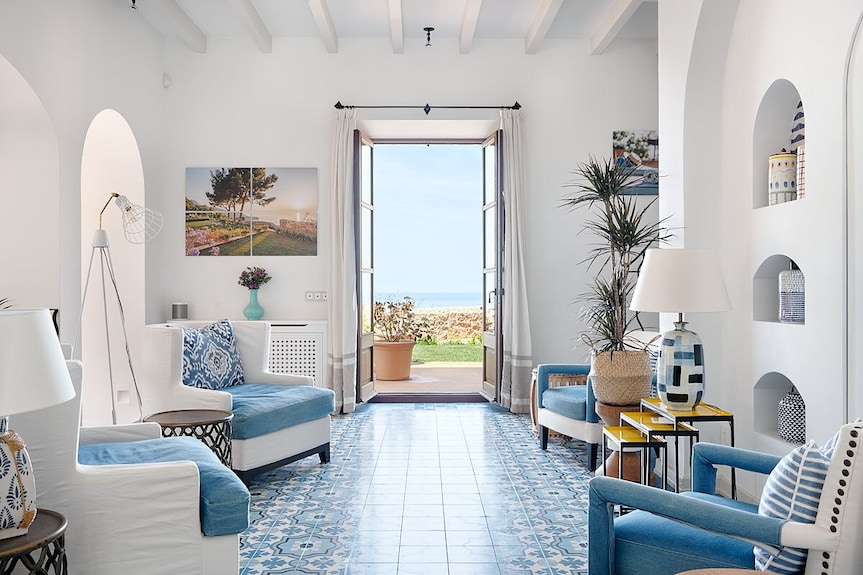 "Villa In Mallorca. Infinite Blue Over The Mountains Of The Serra De Tramuntana" - Port de Sóller