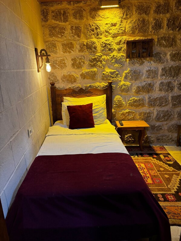 Quarto Individual Standard, 1 cama individual | 1 quarto, minibar, Wi-fi grátis