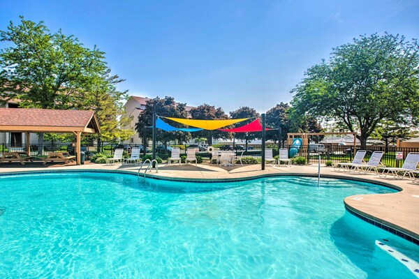 Lakefront Port Clinton Condo W/ Boat Dock & Slip! - Fremont, OH