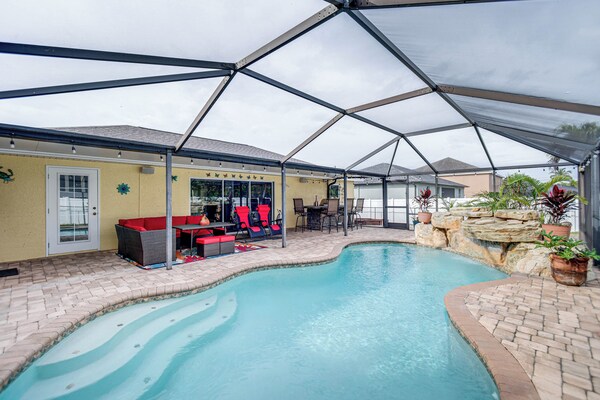 5 Mi To Beach: Getaway In Cape Coral W/ Pool - Sanibel Island, FL