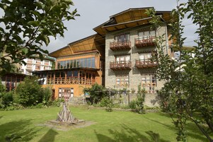 Fachada da propriedade