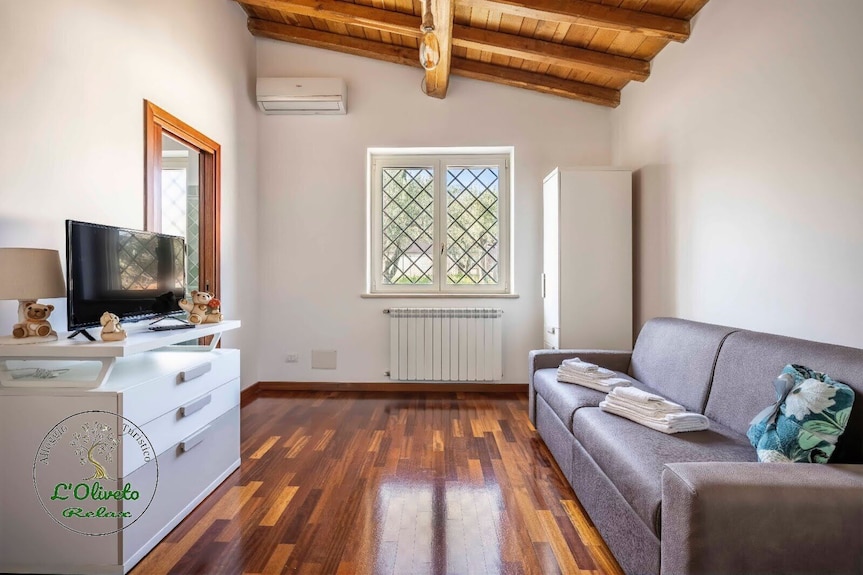 An Enchanting And Discreet Place Nestled In An Olive Grove Just A Stone's Throw From Rome - Marino