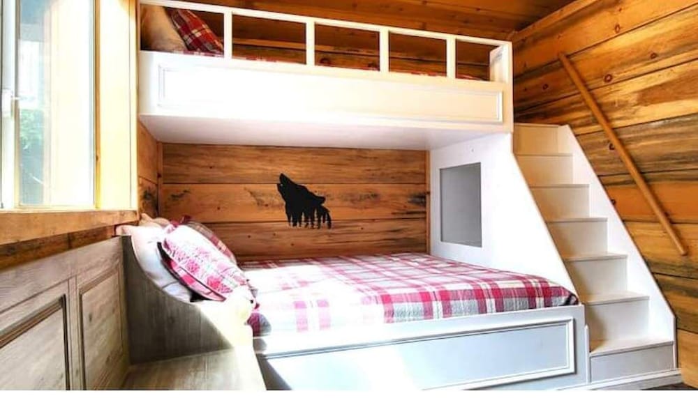 Sequoia Splendor - Historic Charm Meets Modern Renovation Inside Kings Canyon Np - California