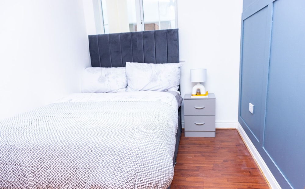 Spacious And Beautiful 4bed House 10mins From Manchester City Center - Manchester