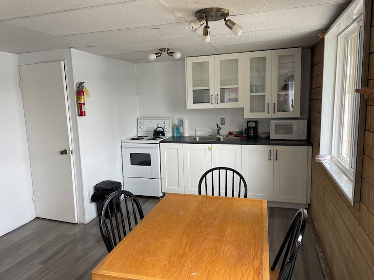 Discover Melody Lodge, Ontario's Best-kept Secret Where Tranquil Nature, Adventure, And Comfort Await. - Gananoque