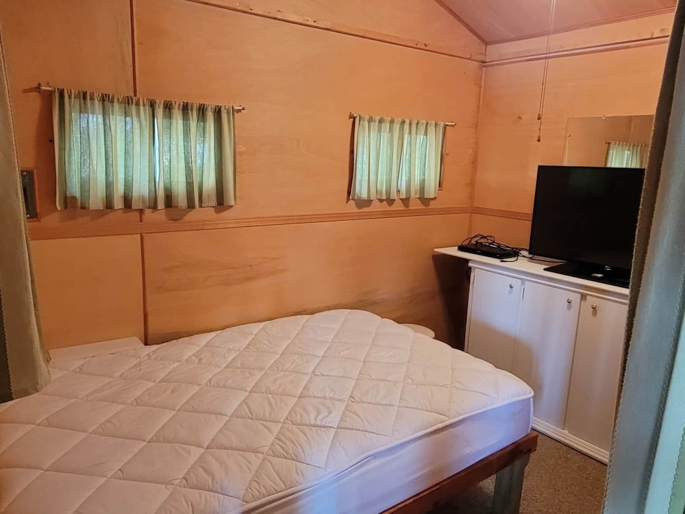 Discover Melody Lodge, Ontario's Best-kept Secret Where Tranquil Nature, Adventure, And Comfort Await. - Kingston