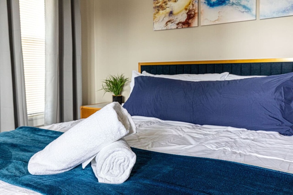 Step Into Style: Charming Blue Suede Rva Getaway! - Richmond, VA