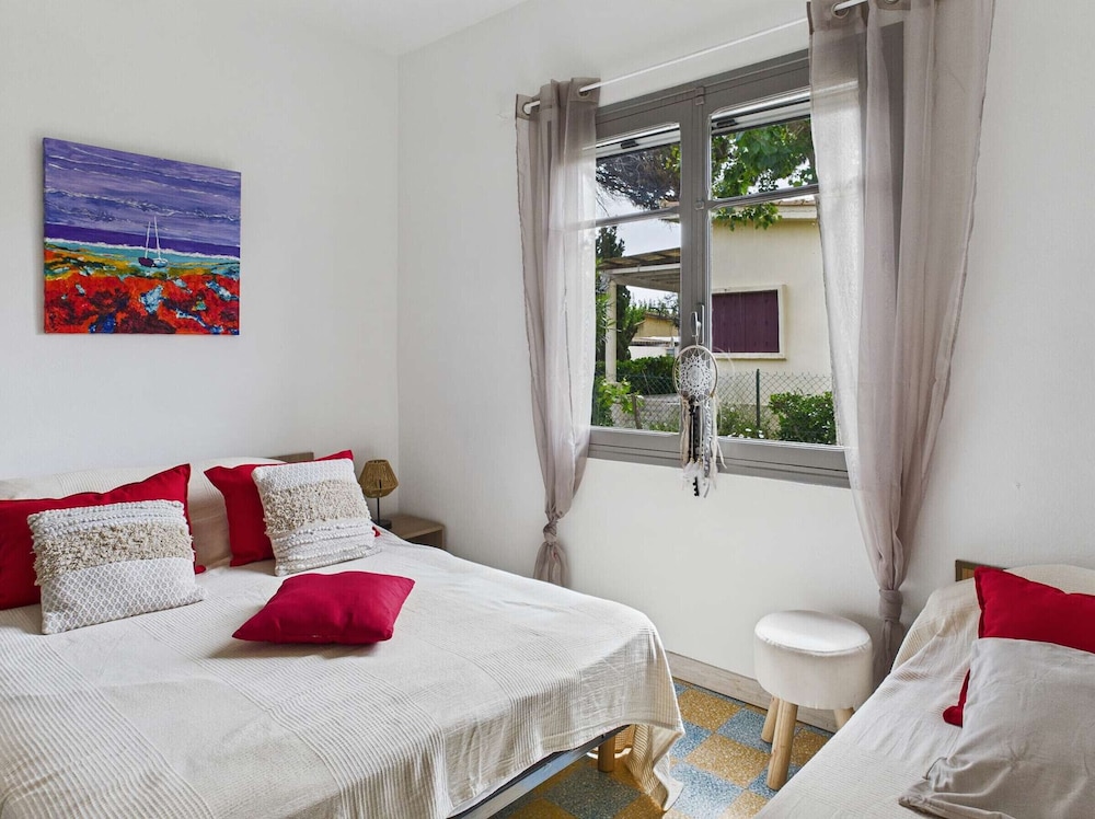 Cozy 2-room Apartment With Large Terrace For 5, Pet-friendly, Parking Included - Marseillan