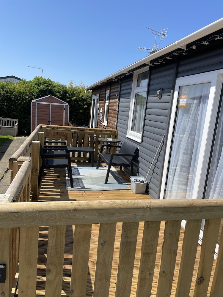 Grey Shells 2-bed Chalet In Bridlington South Shore - Yorkshire