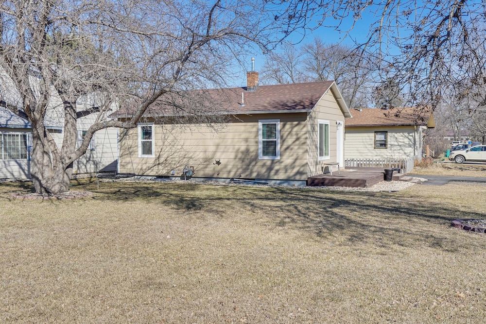 Pet-friendly Watertown Home ~ 1 Mi To Downtown! - Watertown, SD