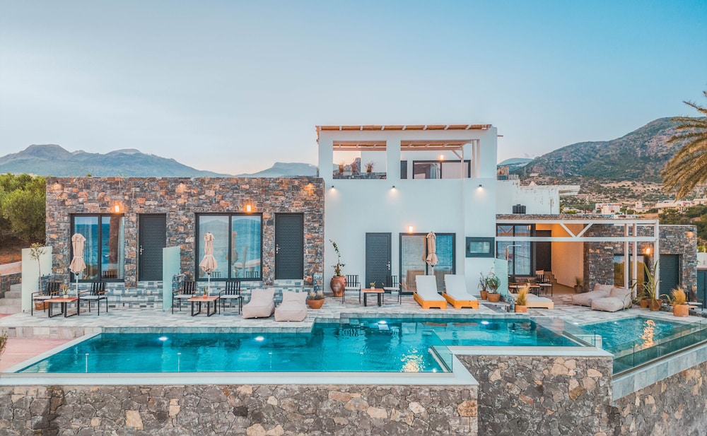Plakakia Luxury Apartments - Kreta