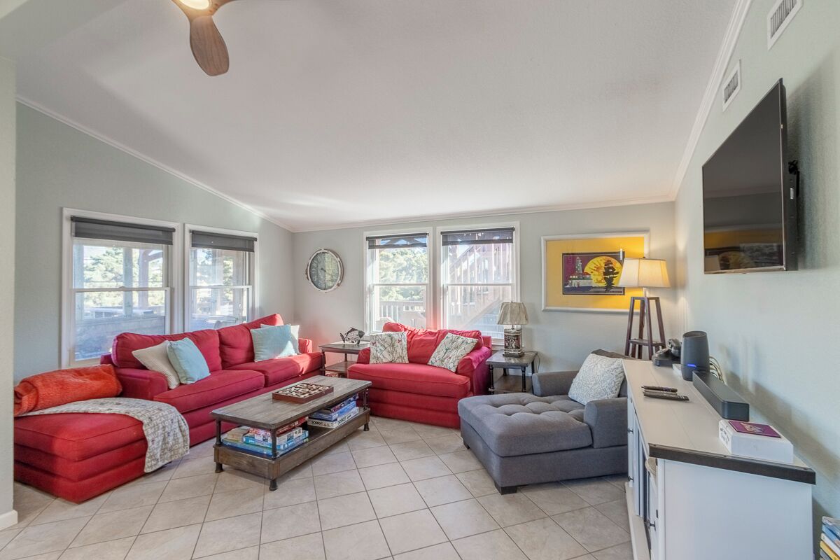 Cozy Hatteras Island Getaway With Sun Deck! - Outer Banks, NC