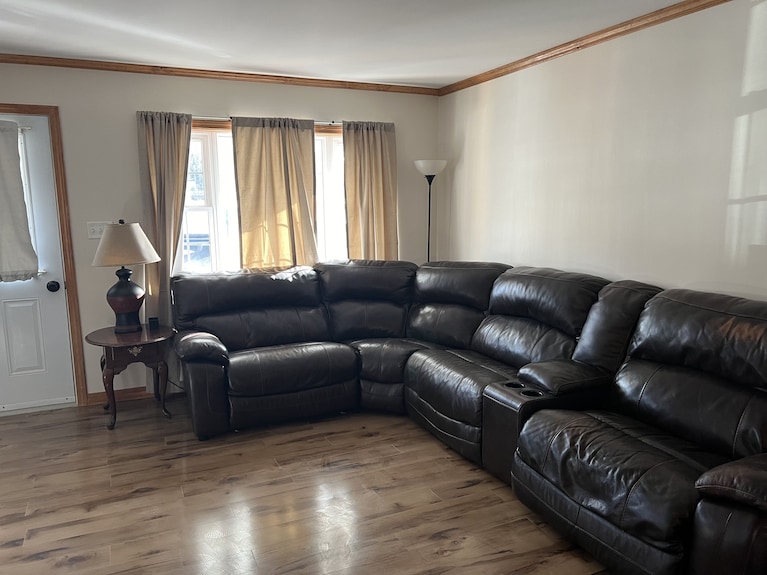 Newly Renovated, Only 2 Miles From Downtown Fort Kent. Right Across From Trails - Fort Kent, ME