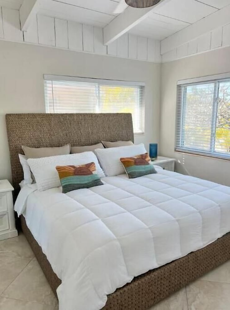 Indian Rocks Beach Cottage - Clearwater Beach, FL