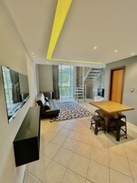 Apartamento | Área de estar | TV 32 polegadas com canais digitais