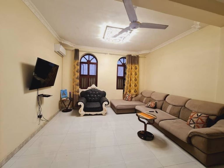 10 Minutes Walk From The Harbor Home Stay Boutique Zanzibar Bed And Breakfast 5 - Zanzibar