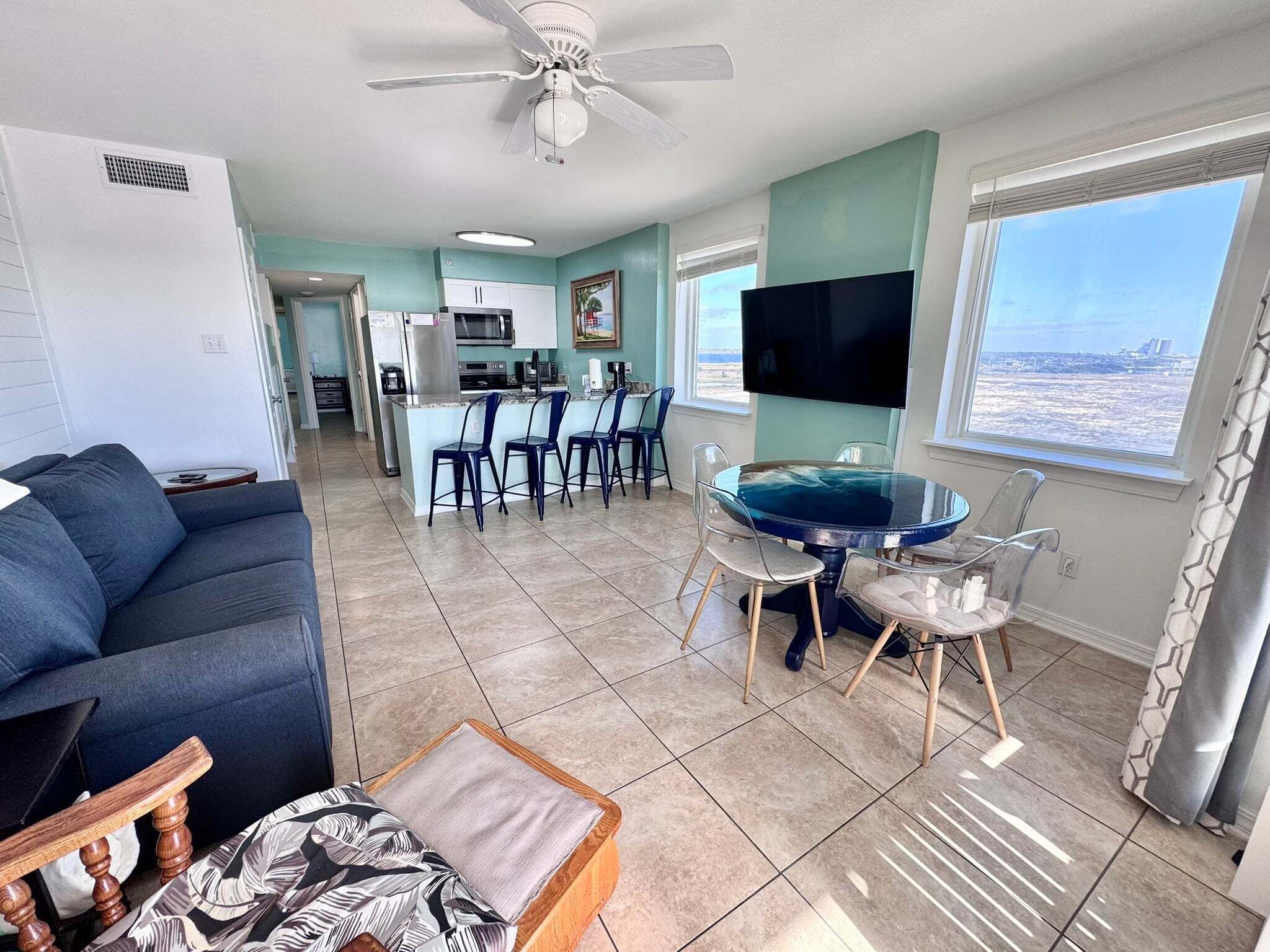 Condo, várias camas, sacada (Royal Palms 701) | Área de estar