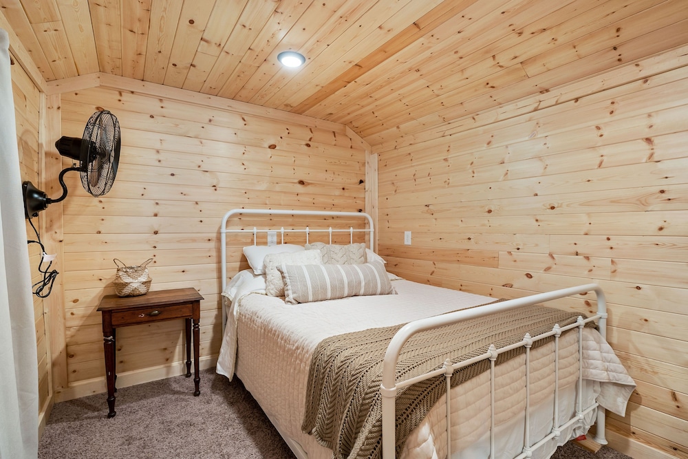 Beautiful Cabin Just Seconds From Dale Hollow Lake! - Dale Hollow Reservoir
