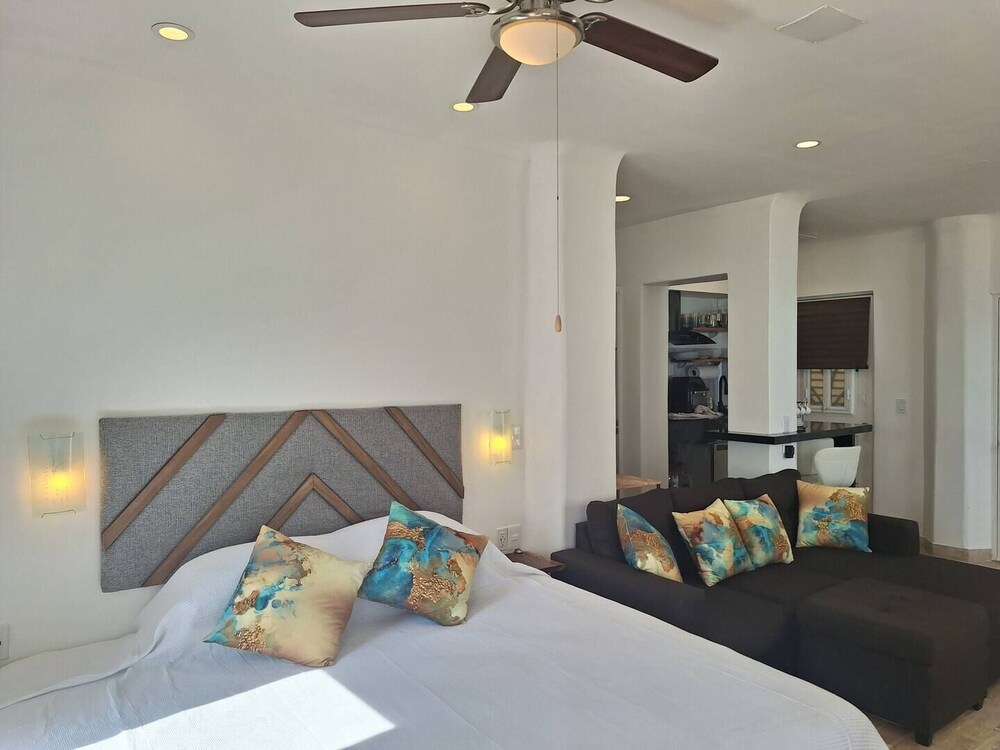 Double Master Condo Front Row Views/Steps to Pool - Avenida Kukulkan | Vrbo