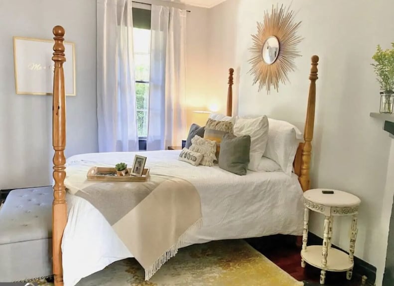 Walk To Downtown Monroe- The Blue Daisy Cottage - Monroe, GA