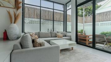 Smart TV de 43 polegadas com canais digitais